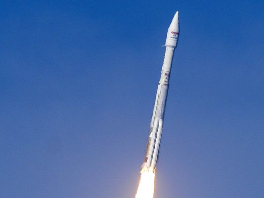 Atlas V rocket launches high-speed internet satellite | ksdk.com