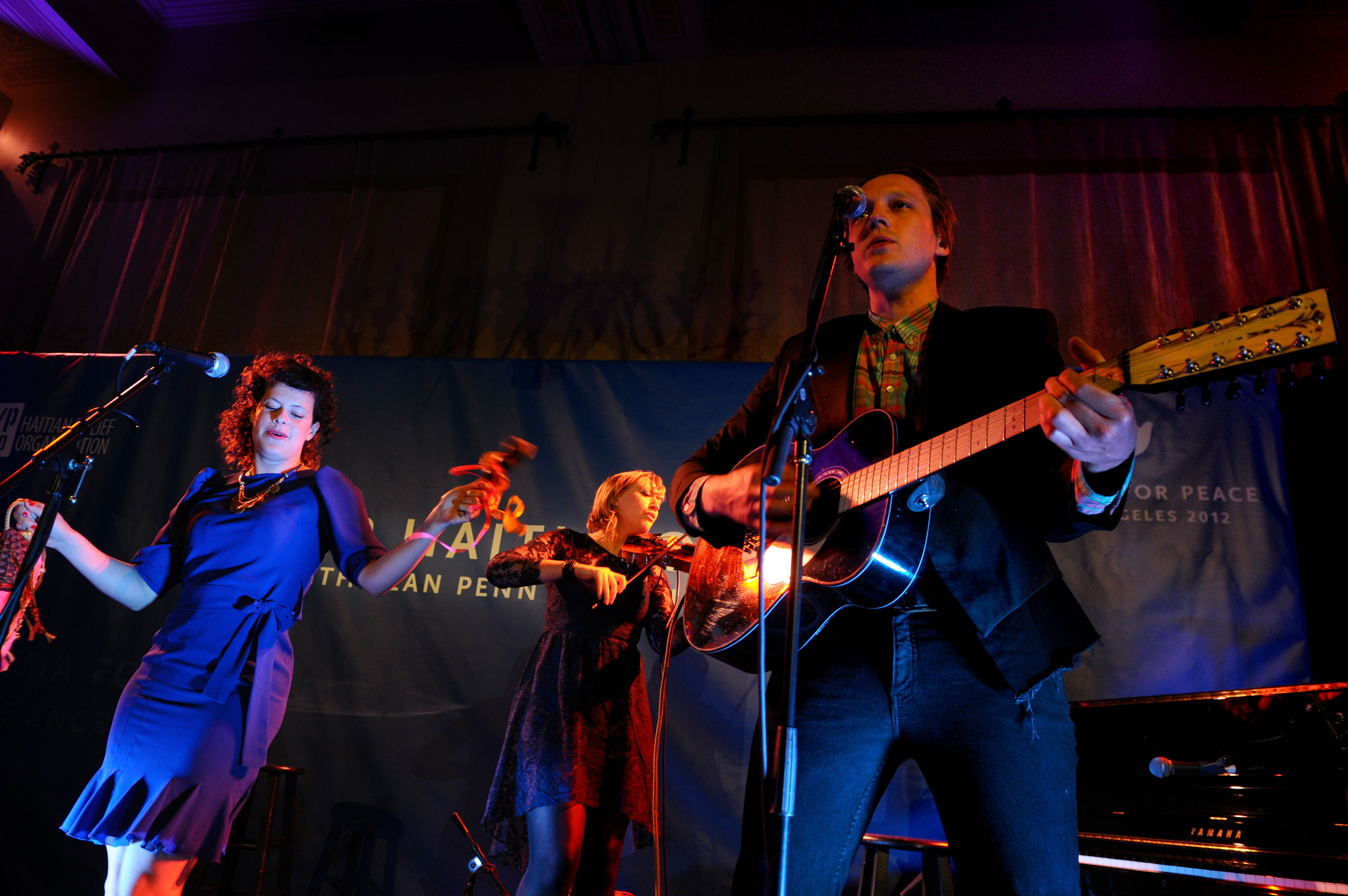 Arcade Fire pays tribute to Haiti on new album | ksdk.com