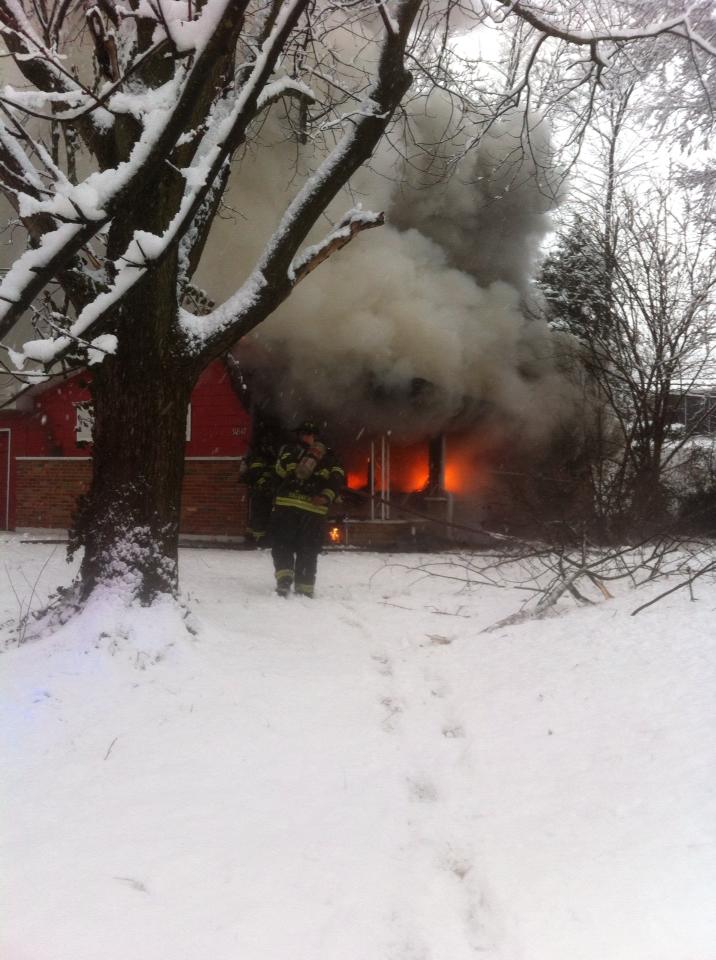 Firefighters respond to north St. Louis County fire | ksdk.com