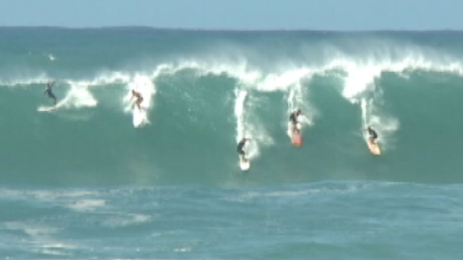 Big-wave surfers hit the Hawaiian water to catch historic swells | ksdk.com