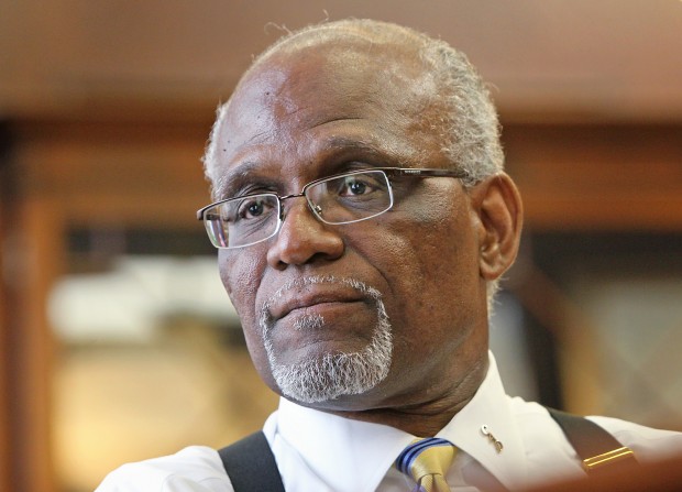 And the race is on: "I know where Charlie Dooley lives" | ksdk.com