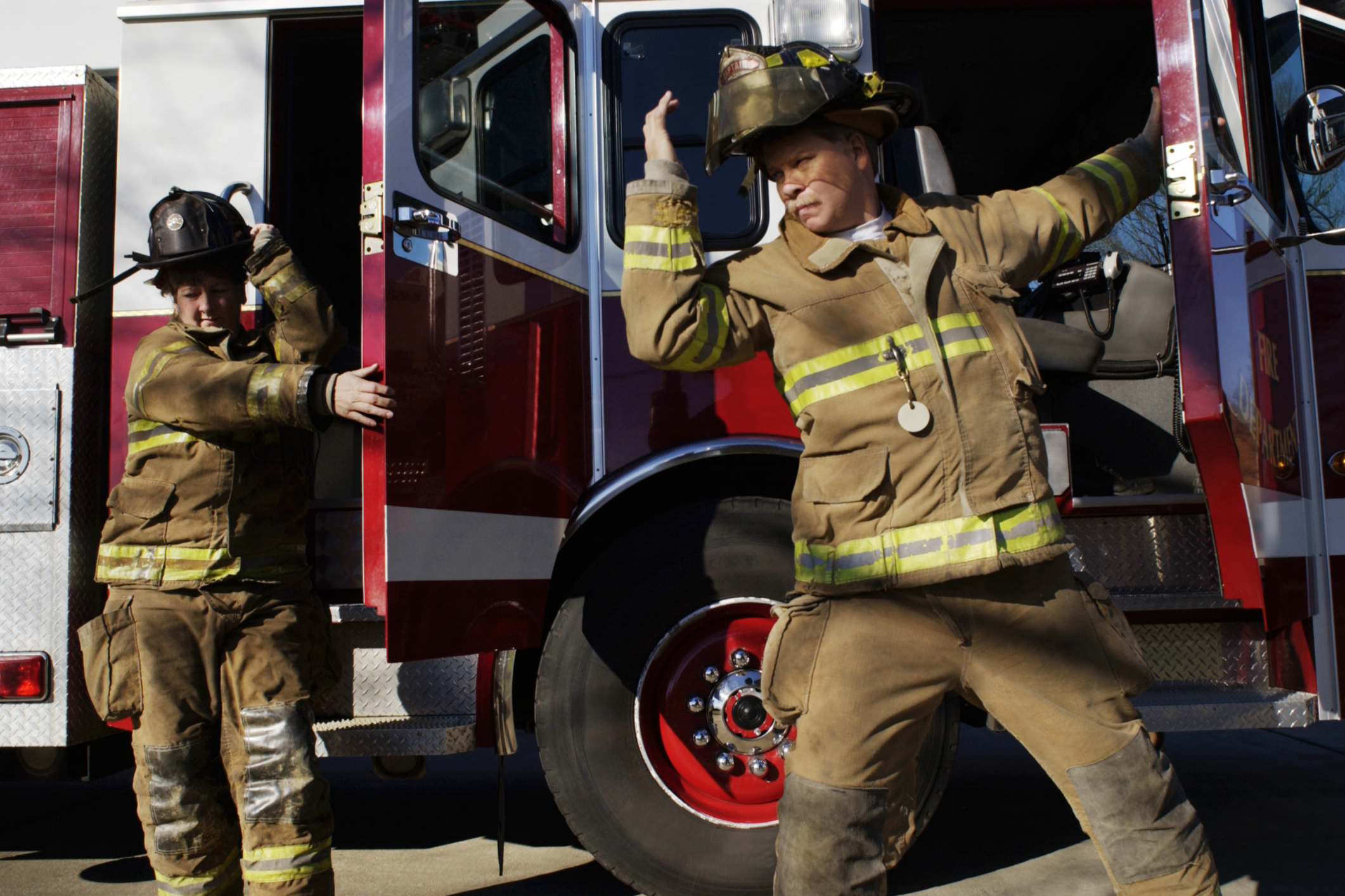 Battling fires and the sub-zero temperatures | ksdk.com