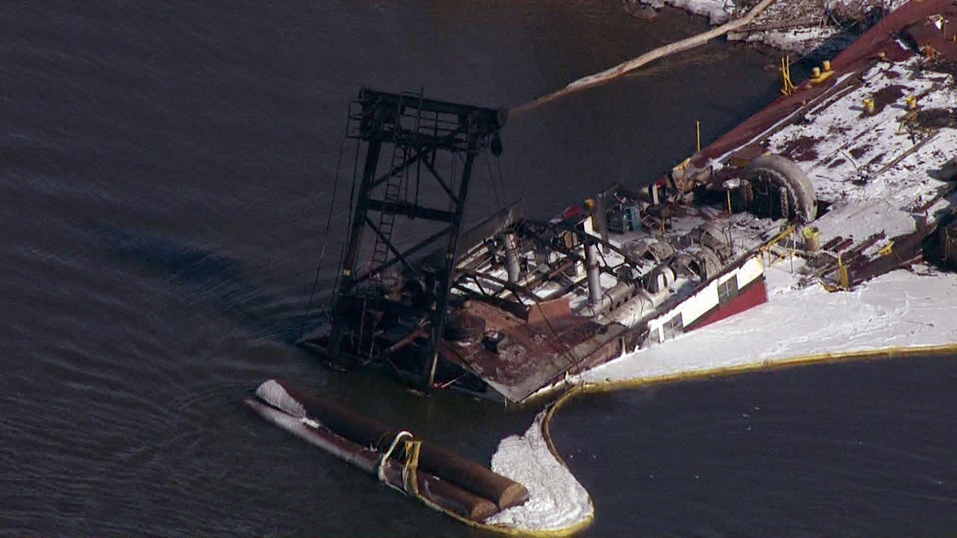 Barge burns in Mississippi River | ksdk.com