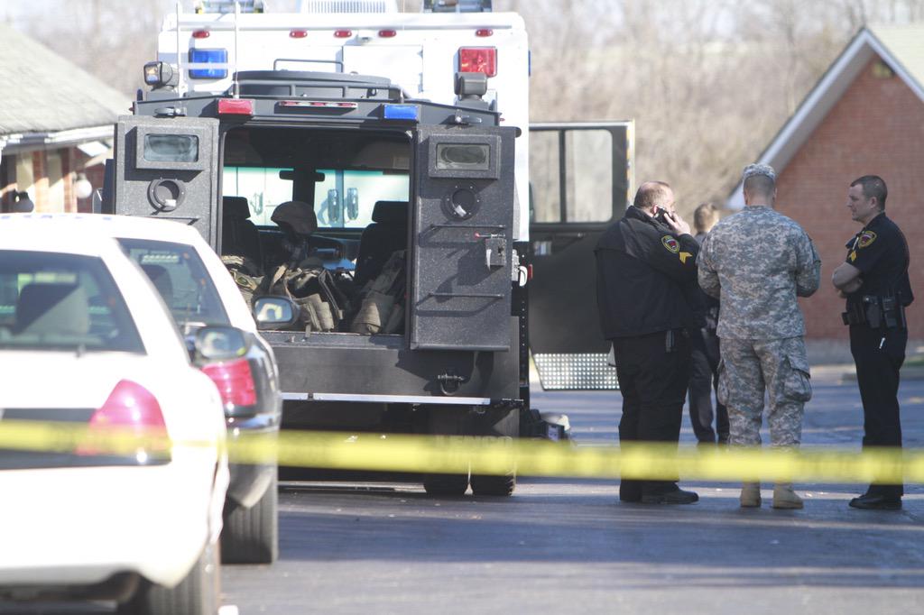 Man, 2 kids dead after Springfield standoff | ksdk.com