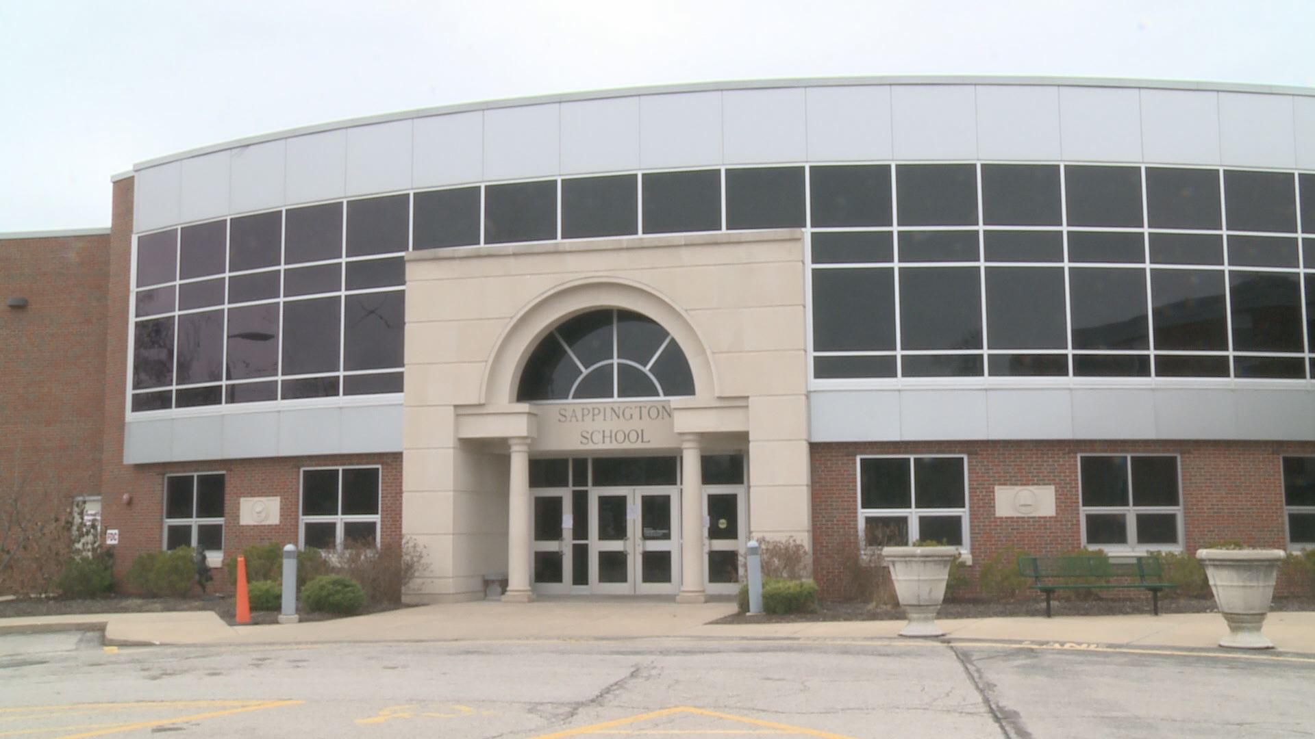 Parent charged with stealing $35K from school | ksdk.com