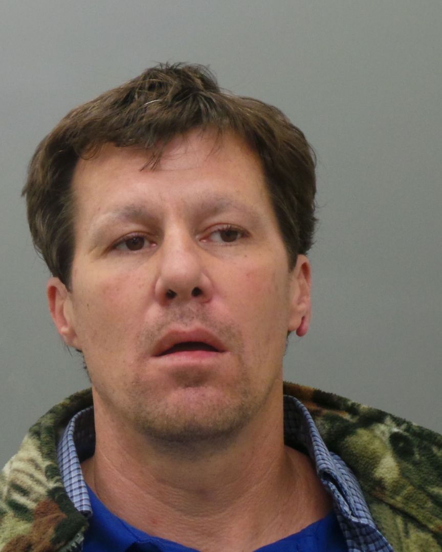 Accused crossdressing bank robber charged | ksdk.com