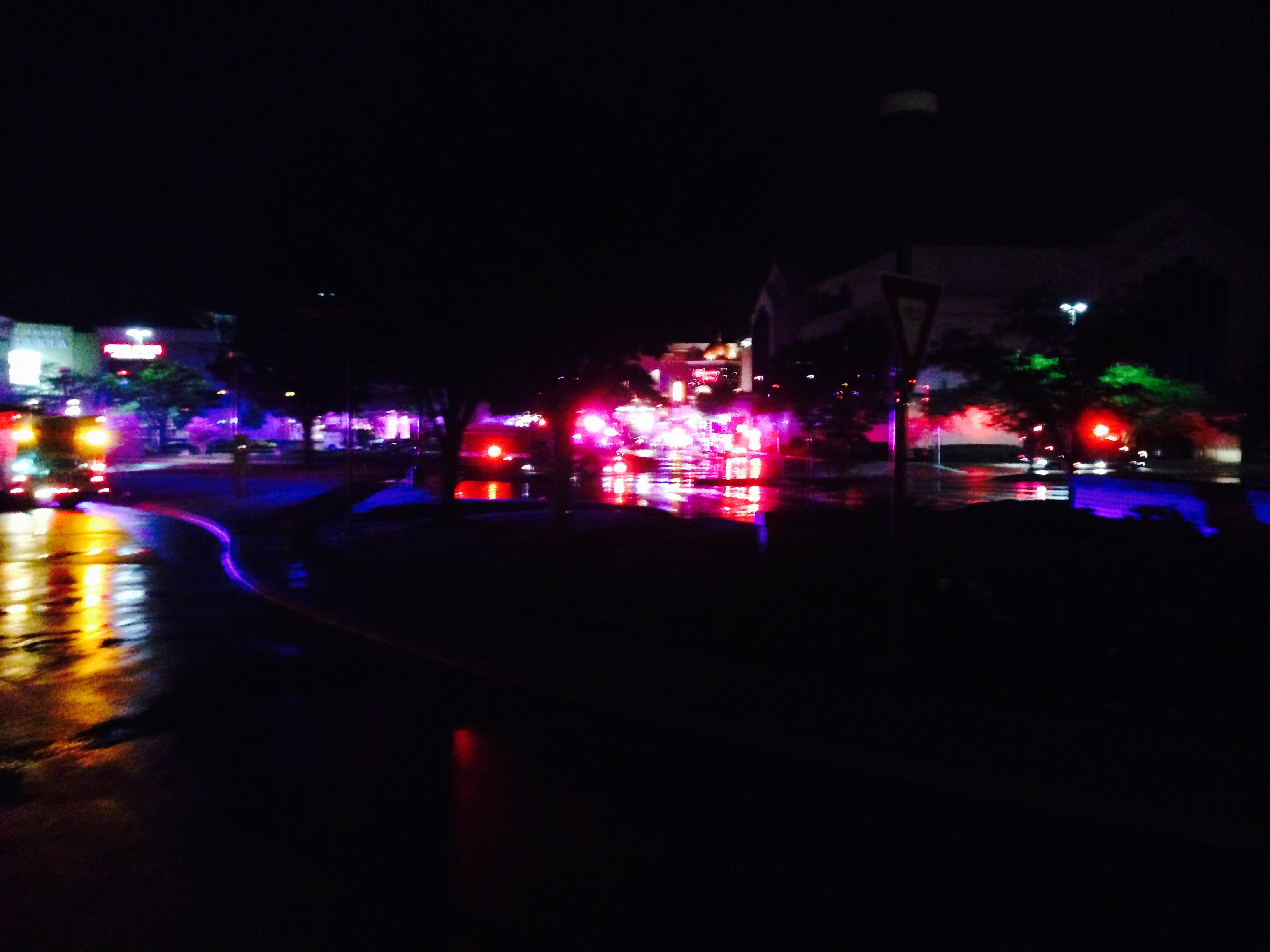 Fire sparks at Galleria Cheesecake Factory | ksdk.com