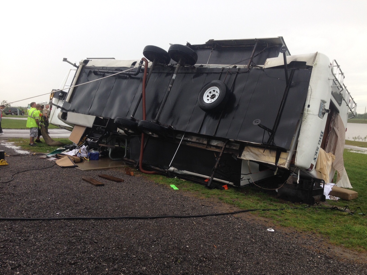 Storms overturn RV in St. Peters, injuries reported | ksdk.com