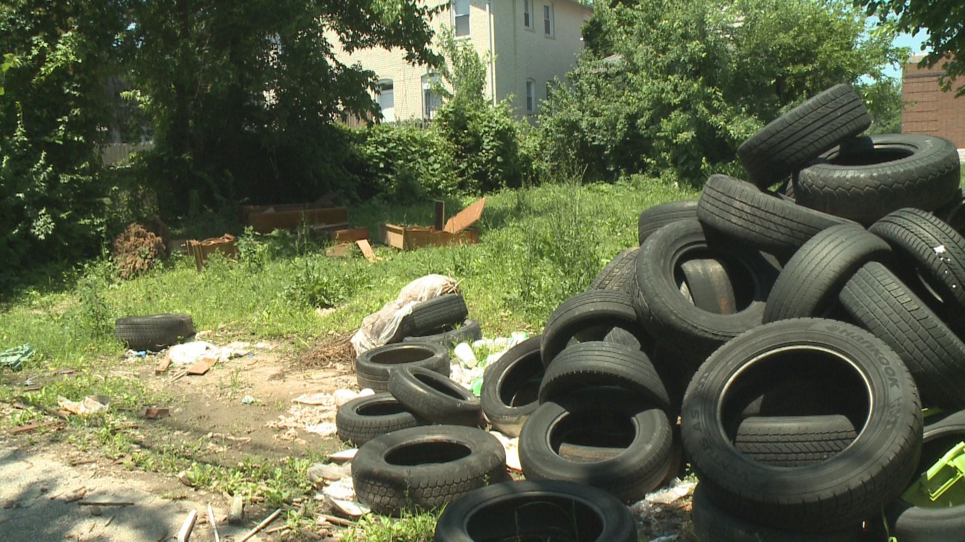 Community wants to stop tire dumping | ksdk.com