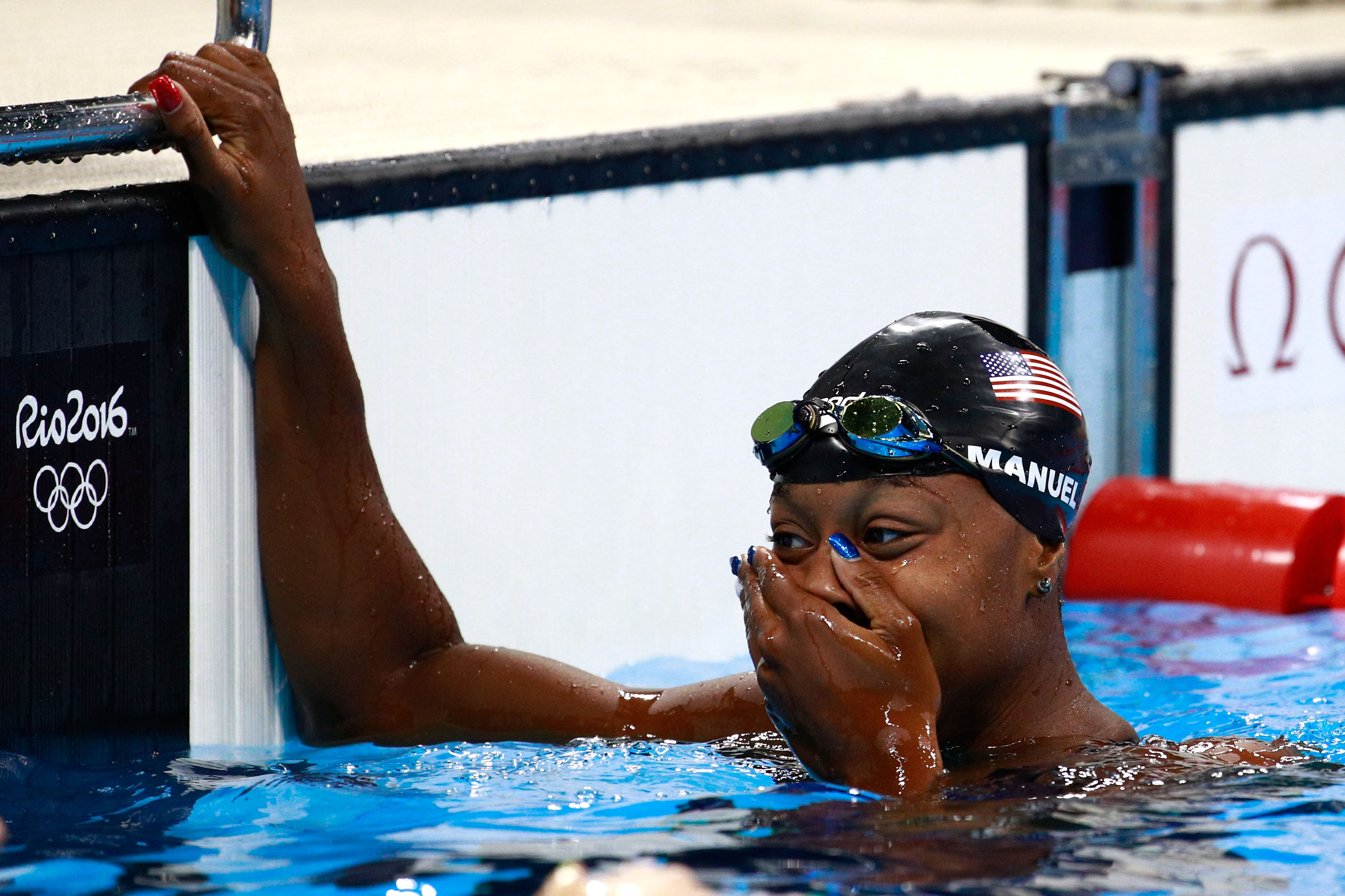 Simone Manuel makes history, ties for Olympic gold | ksdk.com