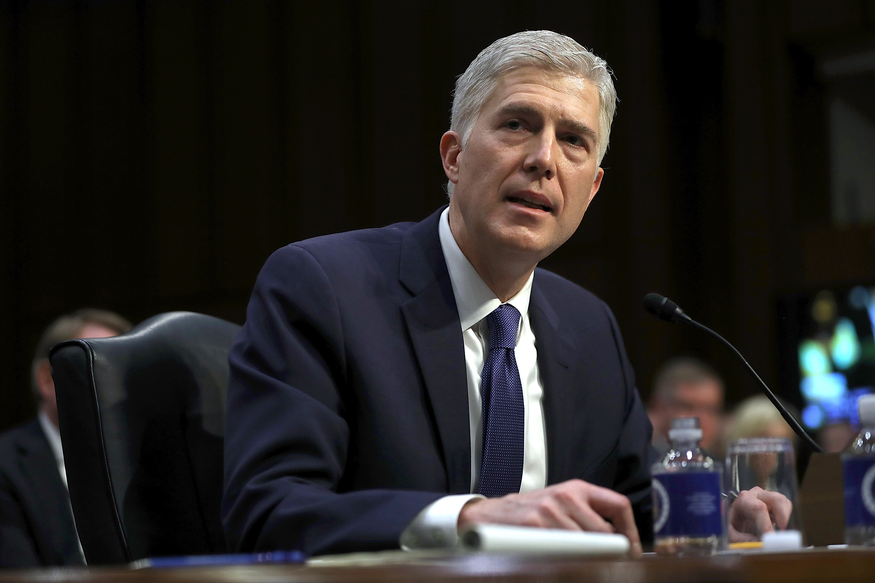 Neil Gorsuch sworn in as 113th Supreme Court justice | ksdk.com