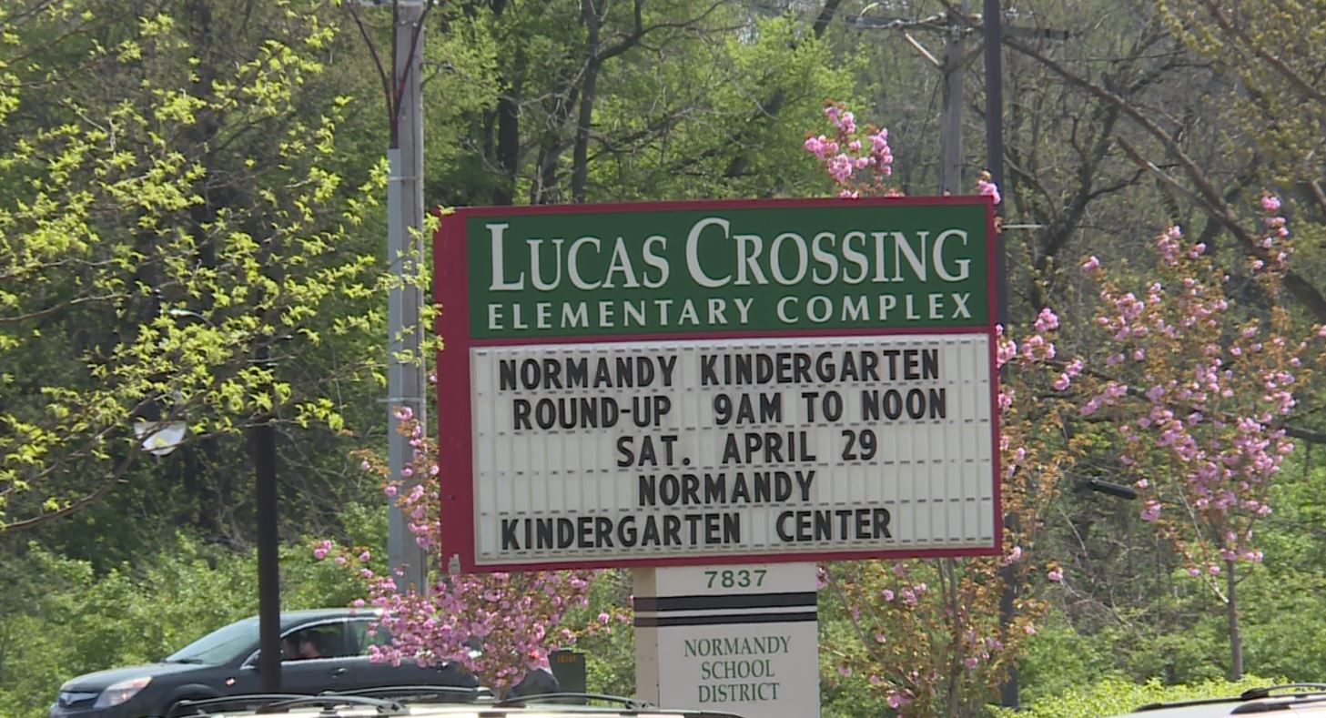 Video disputes mom's claim teacher choked her son | ksdk.com