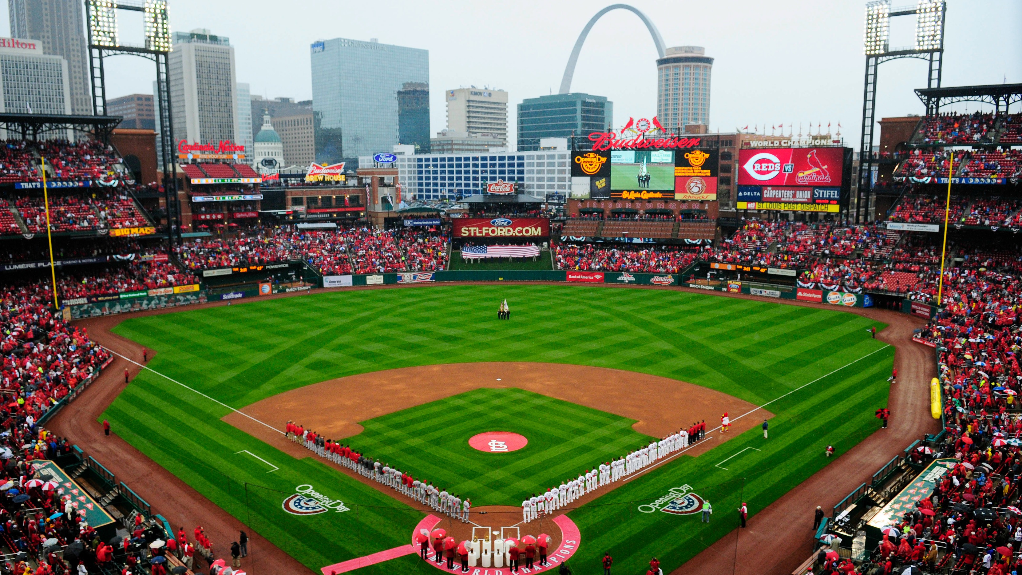 How do the Cardinals fit in the NL Central so far? | ksdk.com